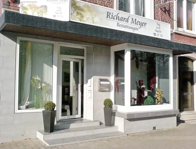 Über uns - Richard Meyer Bestattungen in Winsen